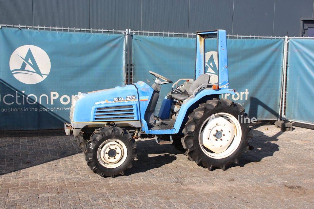 Prodaje se Iseki Sial 23 traktor točkaš na aukciji