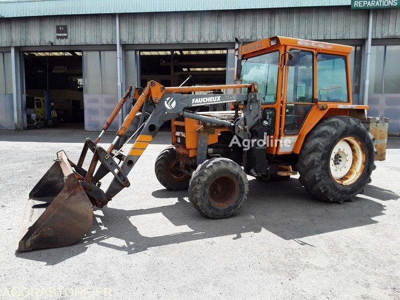Prodaje se Renault R3123 traktor točkaš na aukciji