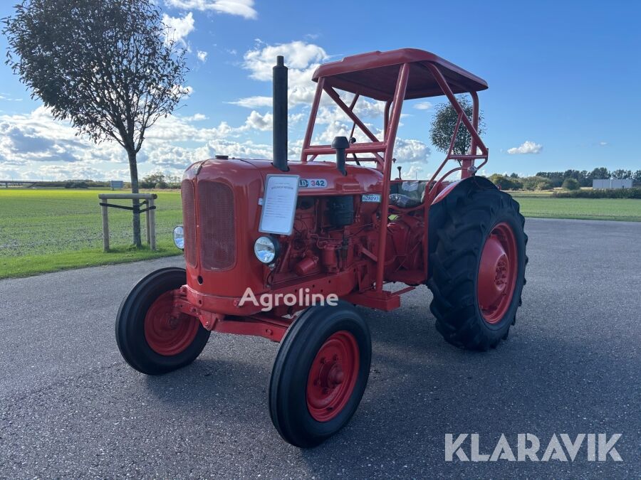 Prodaje se Nuffield 342 traktor točkaš na aukciji