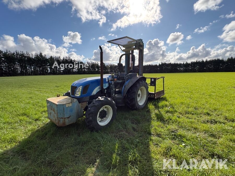 Prodaje se New Holland Tn60a traktor točkaš na aukciji