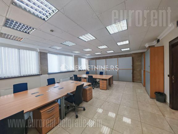 #27750, Izdavanje, P.P., CENTAR, 4000 EUR