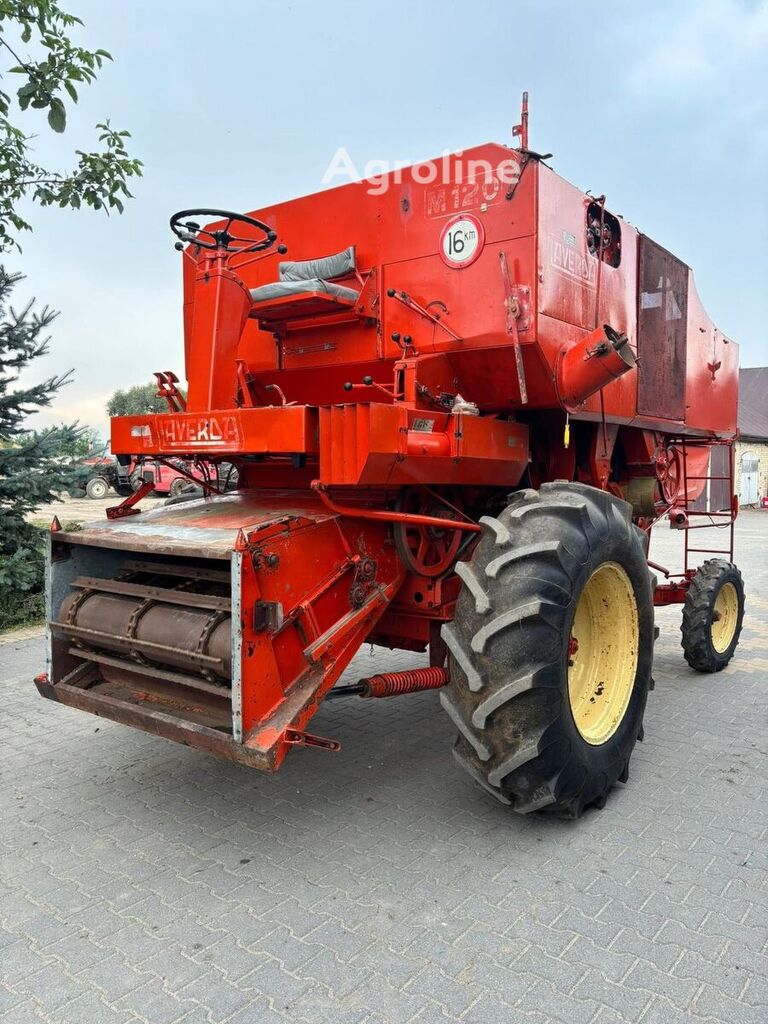 Laverda M120 kombajn za žito