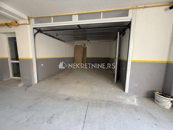 Broker - Garaža ili skladište ili oba!