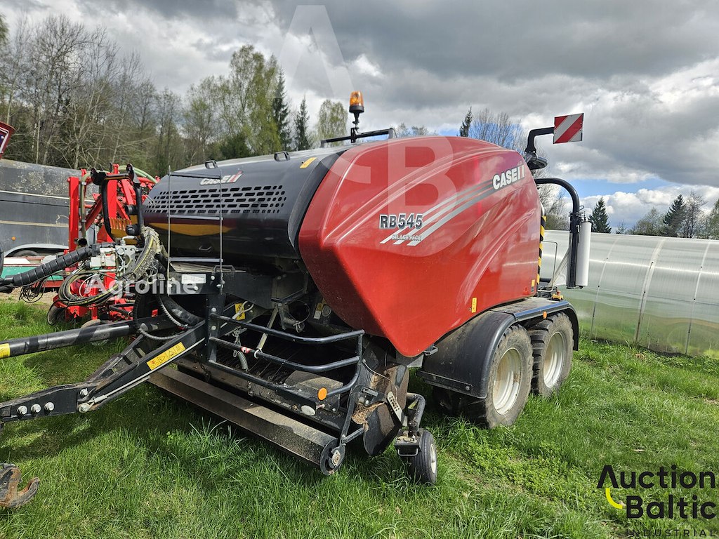 Prodaje se Case IH RB545Silage balirku za okrugle bale na aukciji