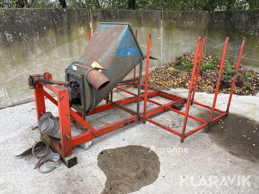 Prodaje se Agerskov 35 drobilicu za drvo na aukciji