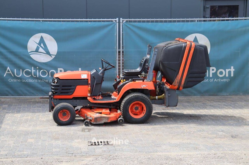 Prodaje se Kubota BX2200D kosilicu za travu na aukciji