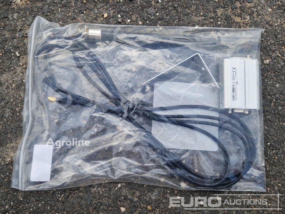 Prodaje se RTK 4G Modem + External Antenna compatilble GPS sistem za nivelisanje zemlje na aukciji