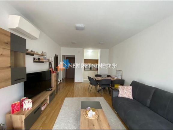 Novi Beograd, Blok 45, TC Enjub, 2.0 stan, 57m2, 900 EUR, ID 52535