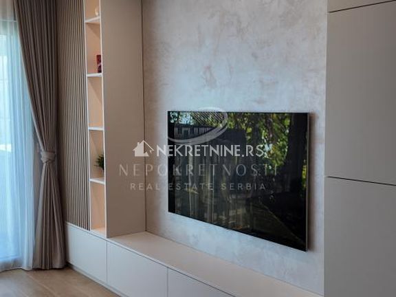 Luksuzan stan/ Luxury apartment
