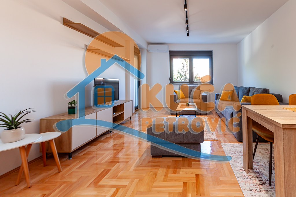 Jednosoban stan, 53 m2, Centar, Cara Dušana ID: i-014916