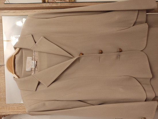 Nina Ricci Paris – ženski komplet (sako + suknja