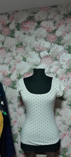 Bershka bluza,otvorena ledja