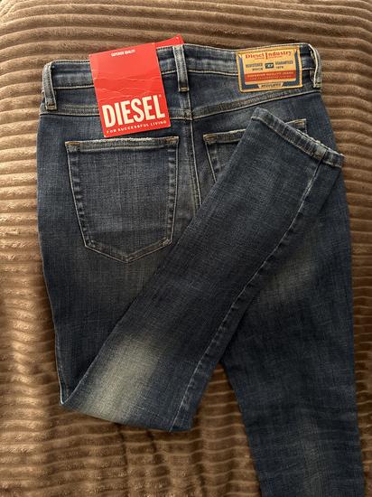 Diesel farmerke snizeno!!! Cena u radnji 33.500!
