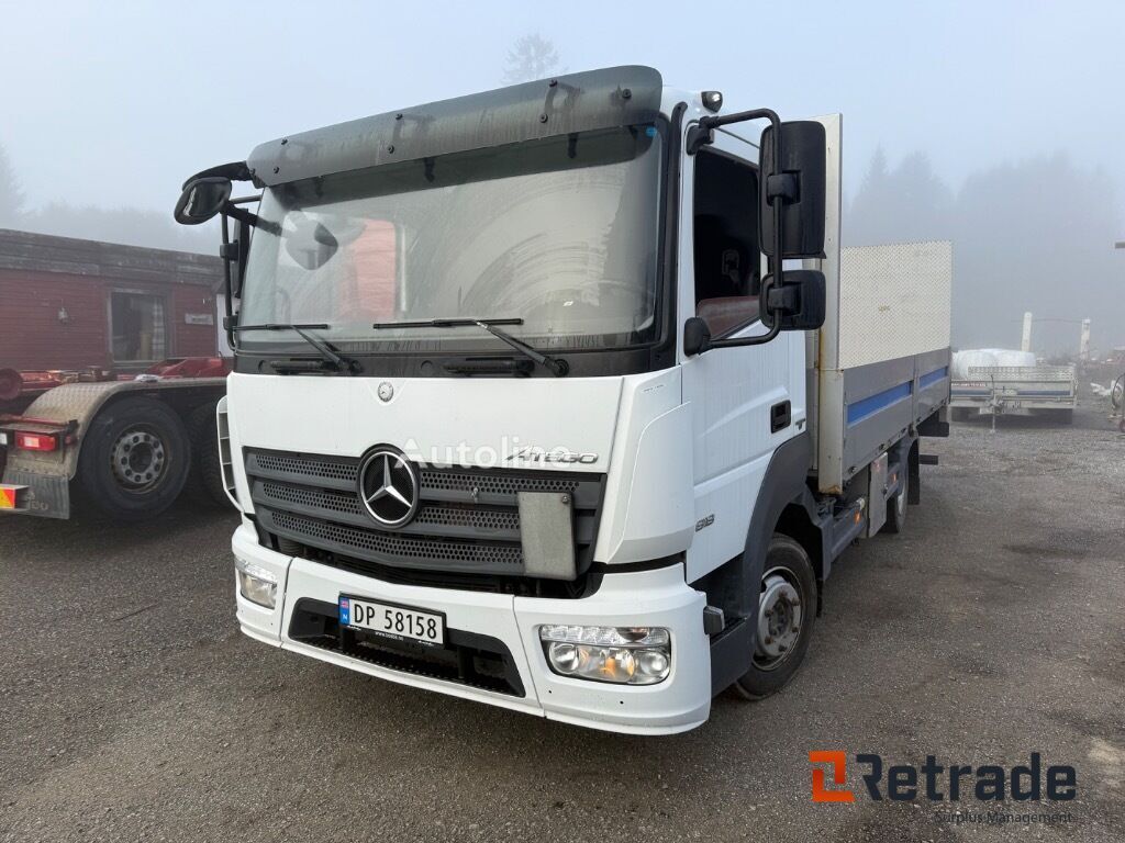 Prodaje se Mercedes-Benz Artego kamion s ravnom platformom na aukciji