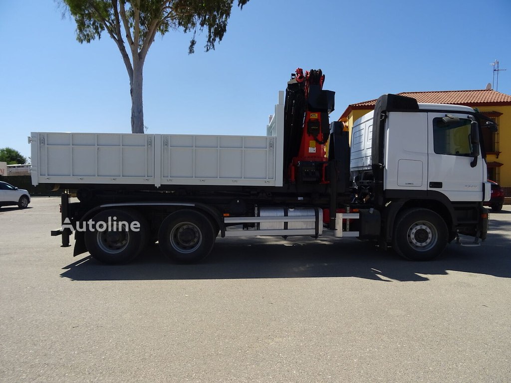 Mercedes-Benz ACTROS 33 48 kamion s ravnom platformom