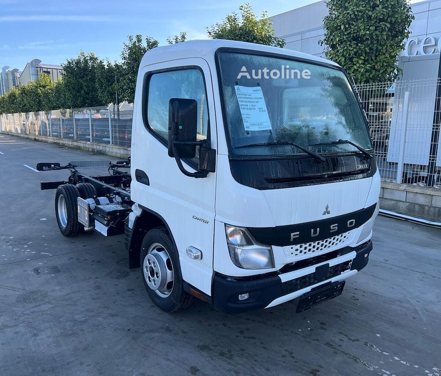 Novi Mitsubishi Fuso Canter kamion šasija
