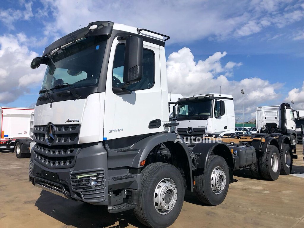 Novi Mercedes-Benz Arocs kamion šasija
