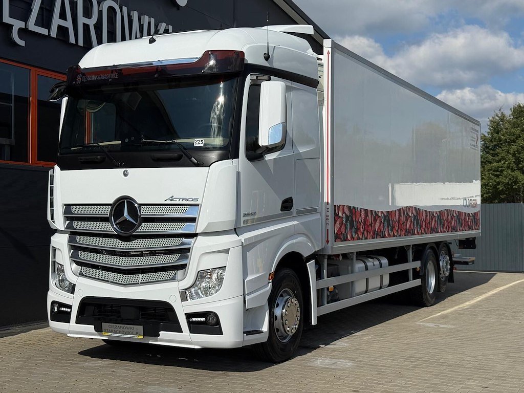 Mercedes-Benz Actros 2542 // chłodnia z windą // 22 Epal // E6 // 6x2 // kühlk kamion hladnjača