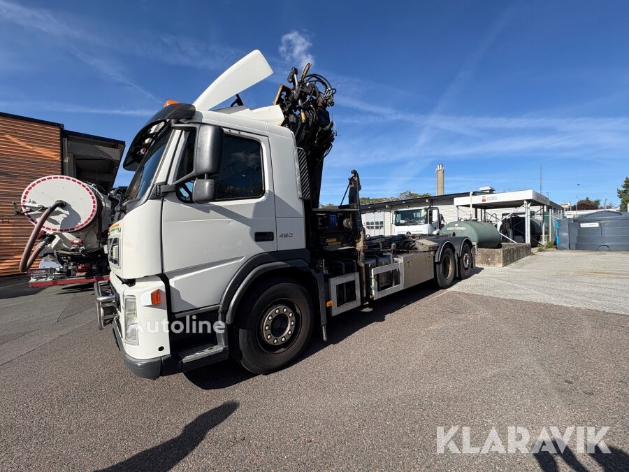 Prodaje se Volvo FM 460 rol kiper sa kukom na aukciji