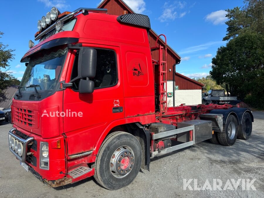 Prodaje se Volvo FM-440 6*2 rol kiper sa kukom na aukciji