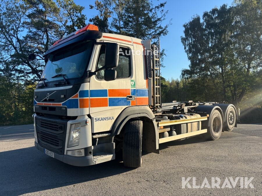 Prodaje se Volvo FM rol kiper sa kukom na aukciji