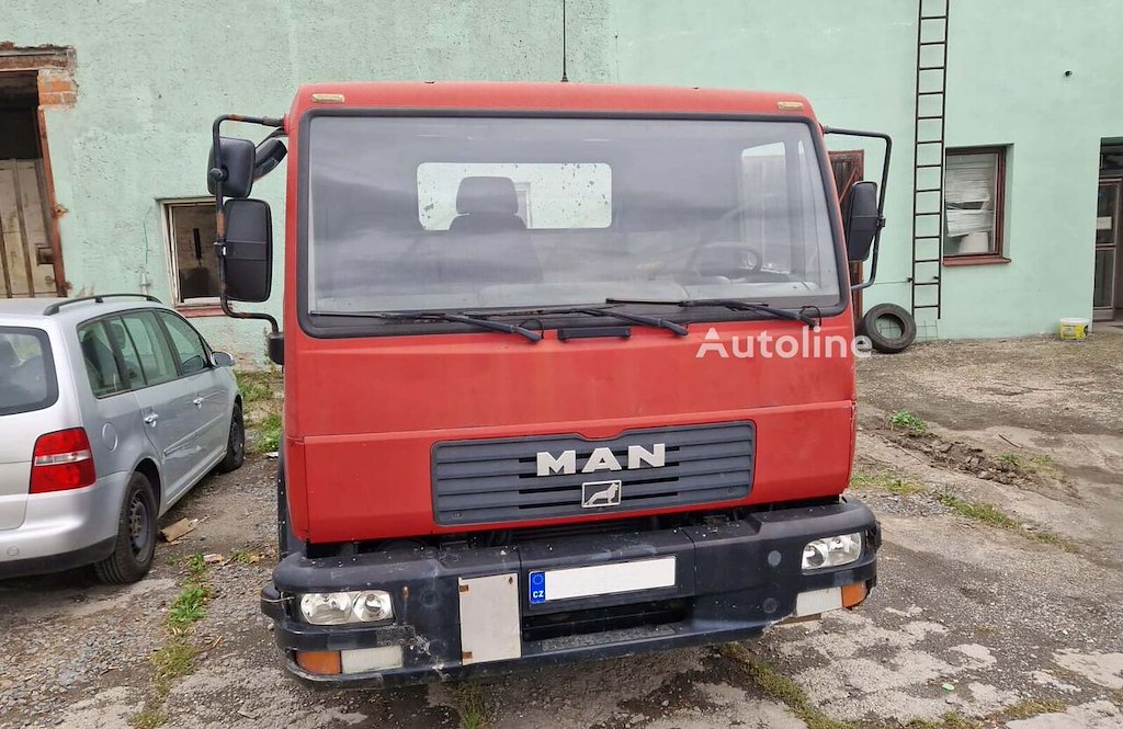 MAN LE 8.180 kamion rol kiper