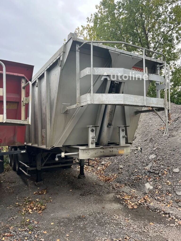 Benalu Aluminium 3 asser bladvering poluprikolica kipera