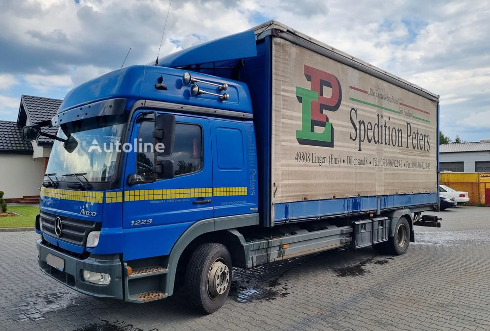 Mercedes-Benz Atego 1229 kamion s ceradom
