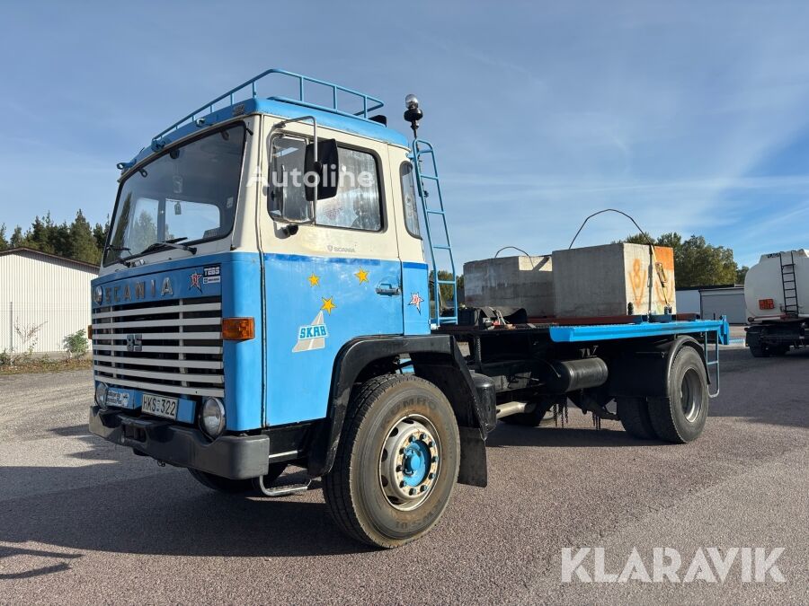 Prodaje se Scania 85 kamion platforme na aukciji