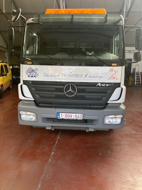 Mercedes-Benz AXOR 1823 šlep auto