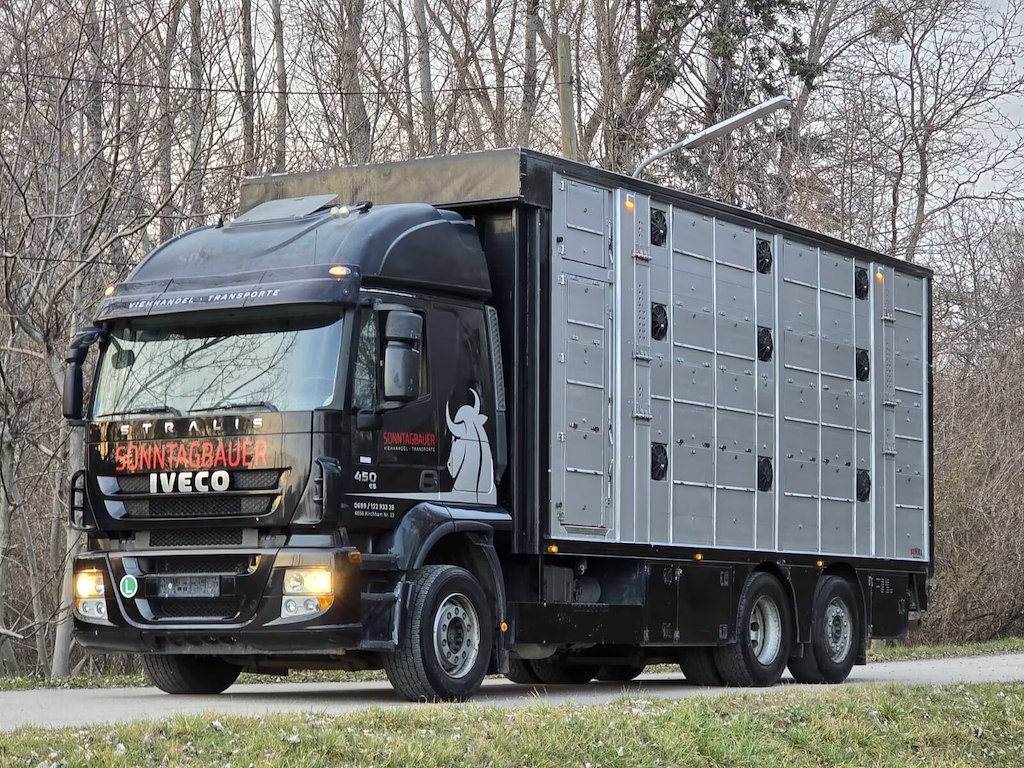 IVECO Stralis 260S45 - Animal transporter kamion za prevoz stoke