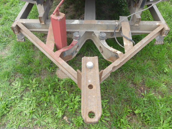 Prodaje se Remorque agricole 1 essieu marque et modèle inconnu prikolicu sa ravnom platformom na aukciji
