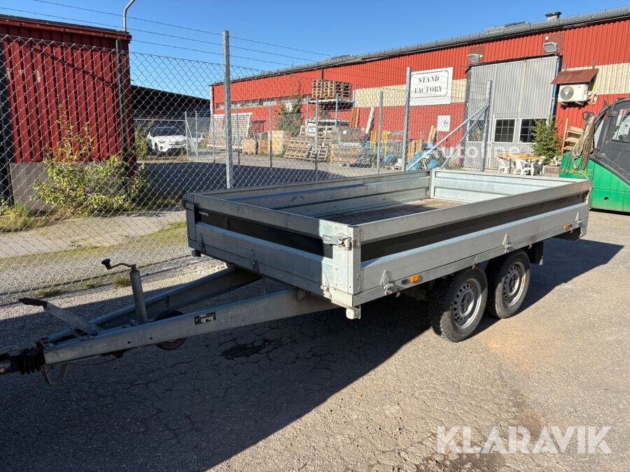 Prodaje se Brenderup Thule H4 auto prikolicu na aukciji
