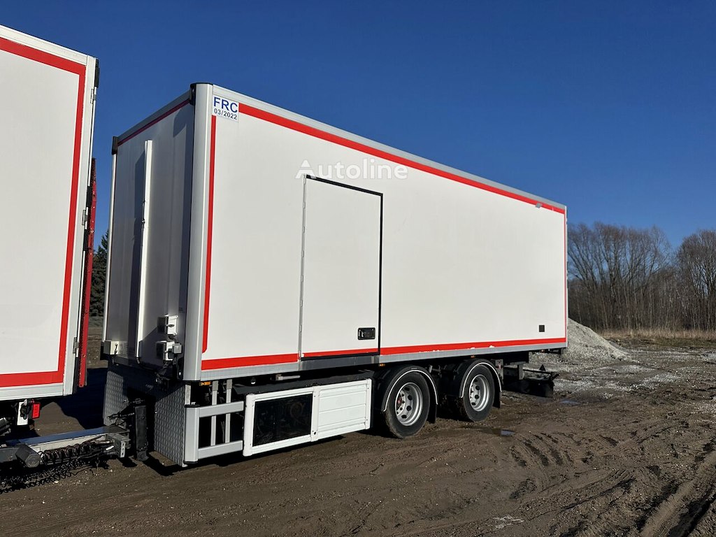 Renders CHLODNIA CARRIER -PRZEWIERTY-PRZEKOPY prikolica hladnjača