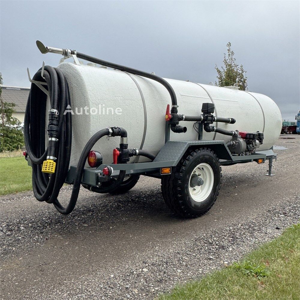 Prodaje se ABC Water tank prikolicu cisternu za vodu na aukciji