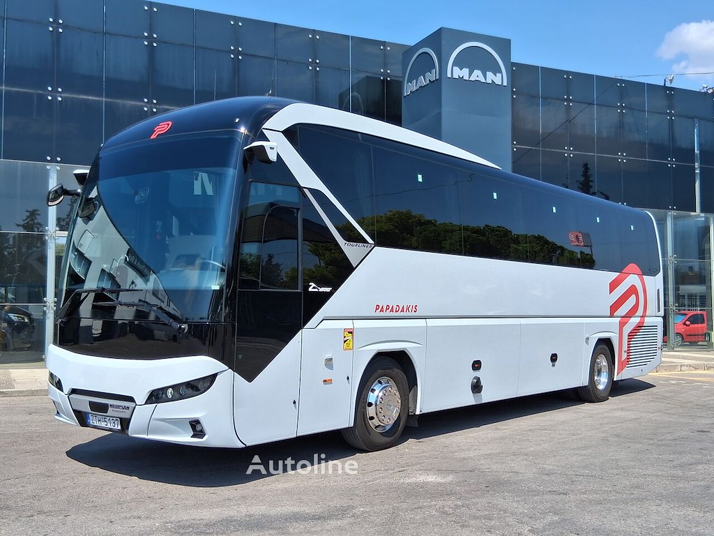 Neoplan Tourliner P 21 turistički autobus