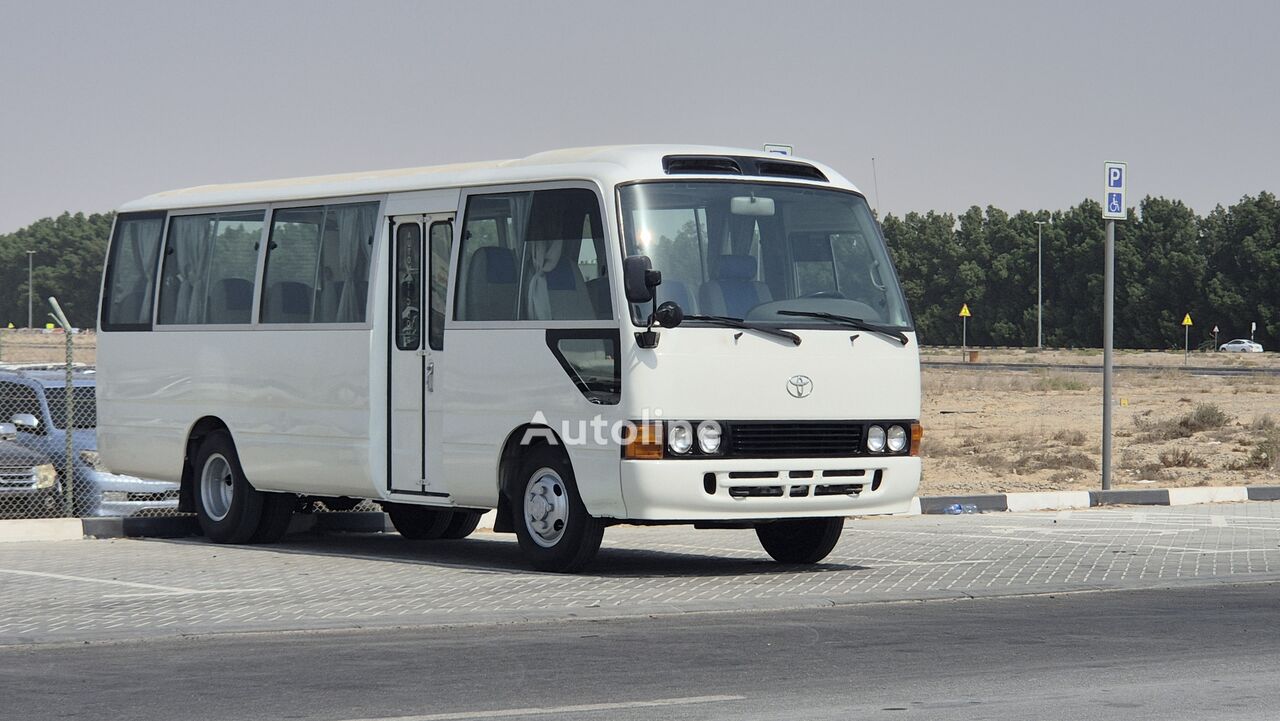 Toyota Coaster, ....30 places --climatisé ...To7-3 putnički minibus