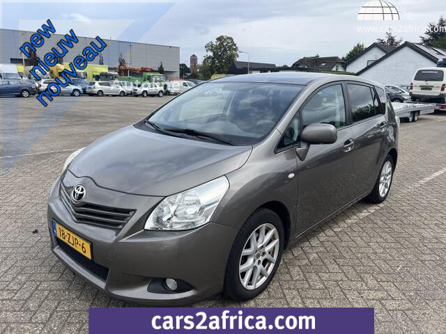 Toyota Verso 1.8 VVT-i Business Titanium minivan