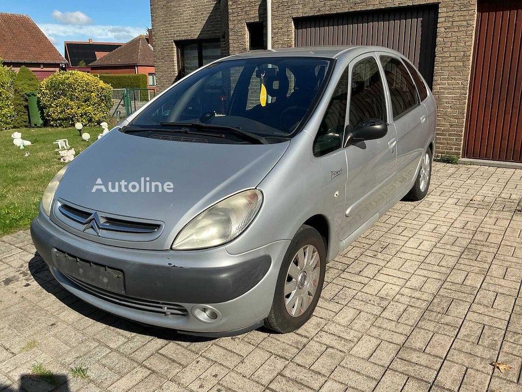 Prodaje se Citroen Xsara Picasso minivan na aukciji