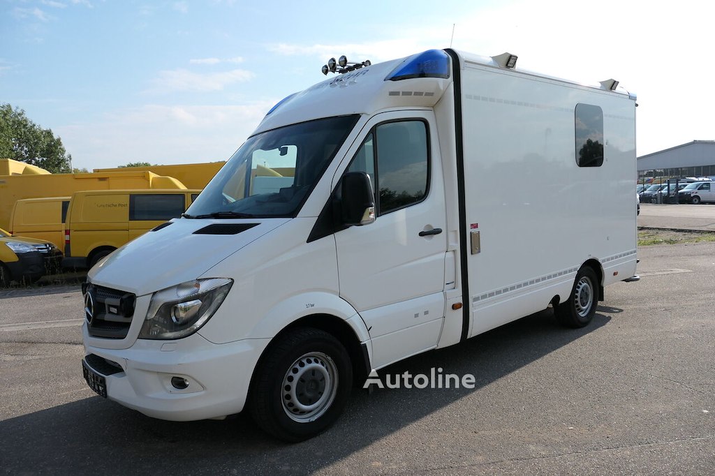 Mercedes-Benz 319 Sprinter 6-Zylinder Rettungswagen Strobel vozilo hitne pomoći