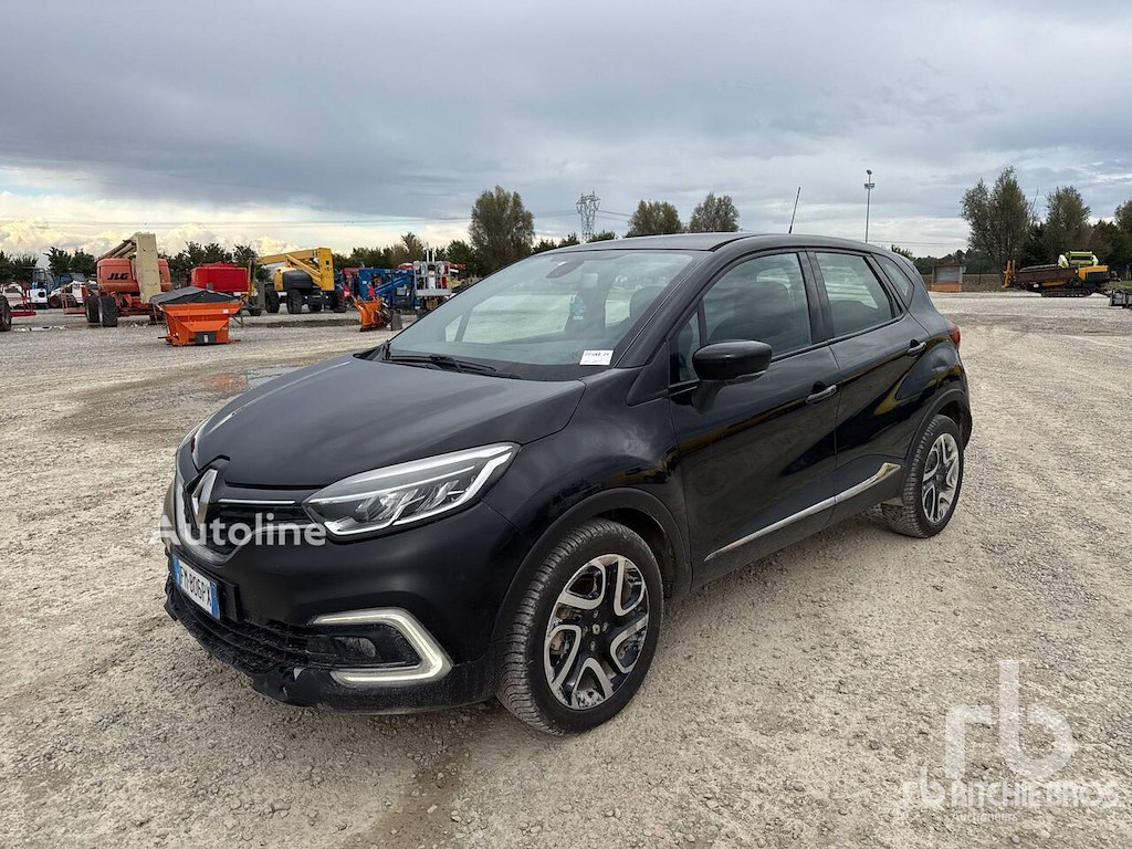 Prodaje se Renault CAPTUR krosover na aukciji