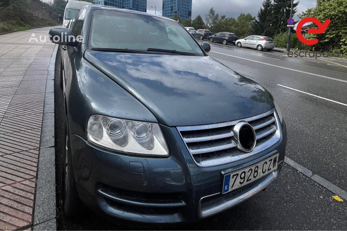 Prodaje se Volkswagen Touareg, año 2004,, con ITV en vigor hasta 2026 7928 CZW krosover na aukciji