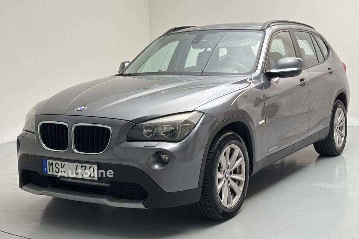 Prodaje se BMW X1 krosover na aukciji