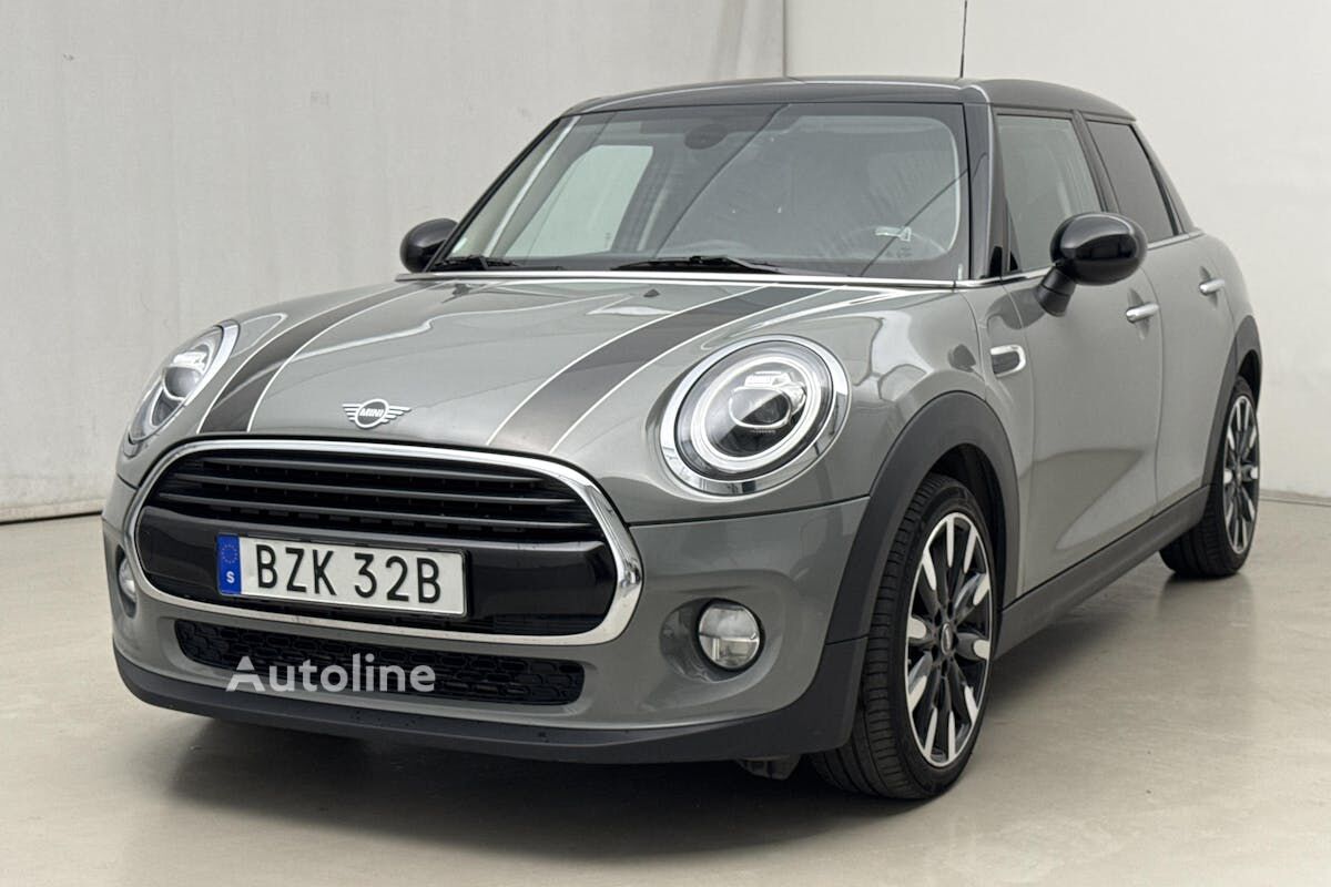 Prodaje se Mini Cooper hečbek na aukciji