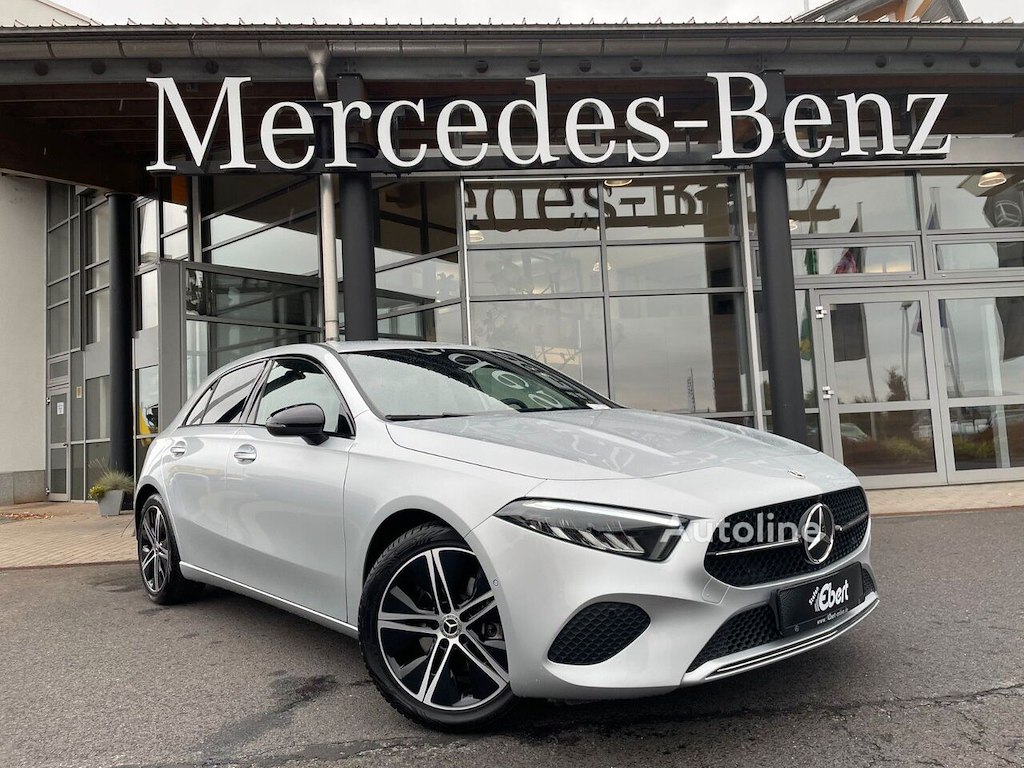 Mercedes-Benz 200 Progressive Ambiente-R-Kamera hečbek