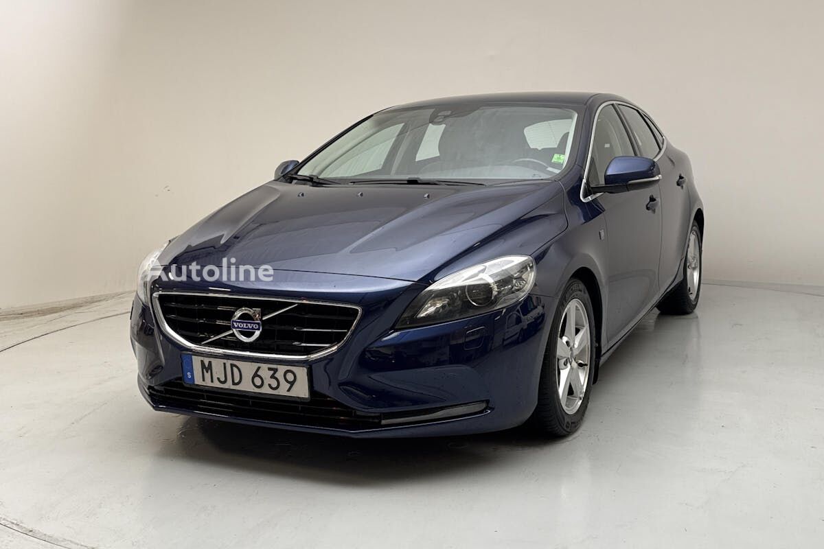 Prodaje se Volvo V40 hečbek na aukciji
