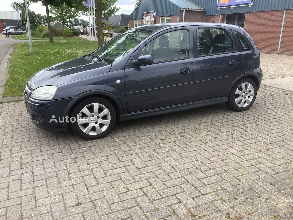 Prodaje se Opel Corsa 1.2-16V Silverline hečbek na aukciji