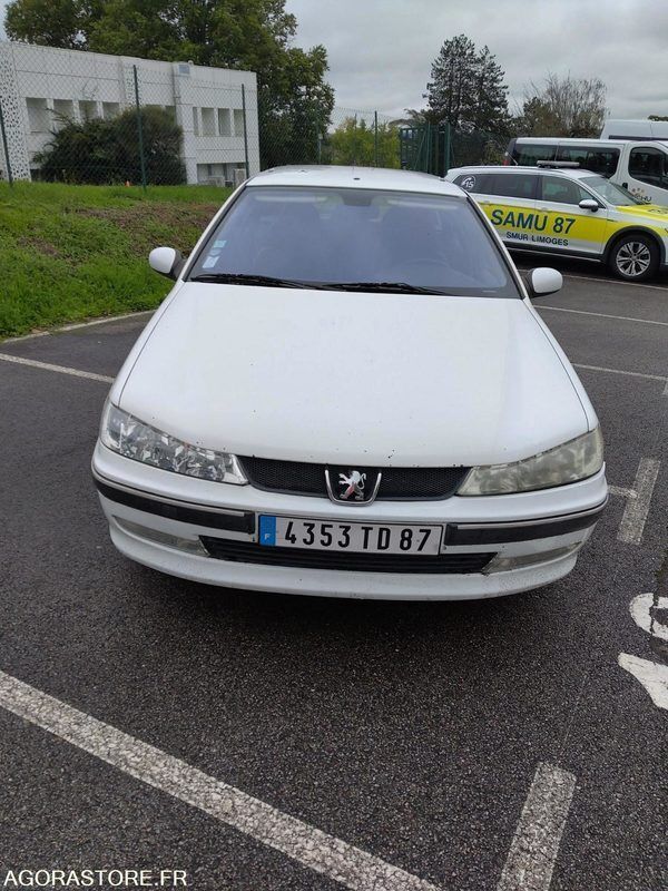 Prodaje se Peugeot 406 karavan na aukciji
