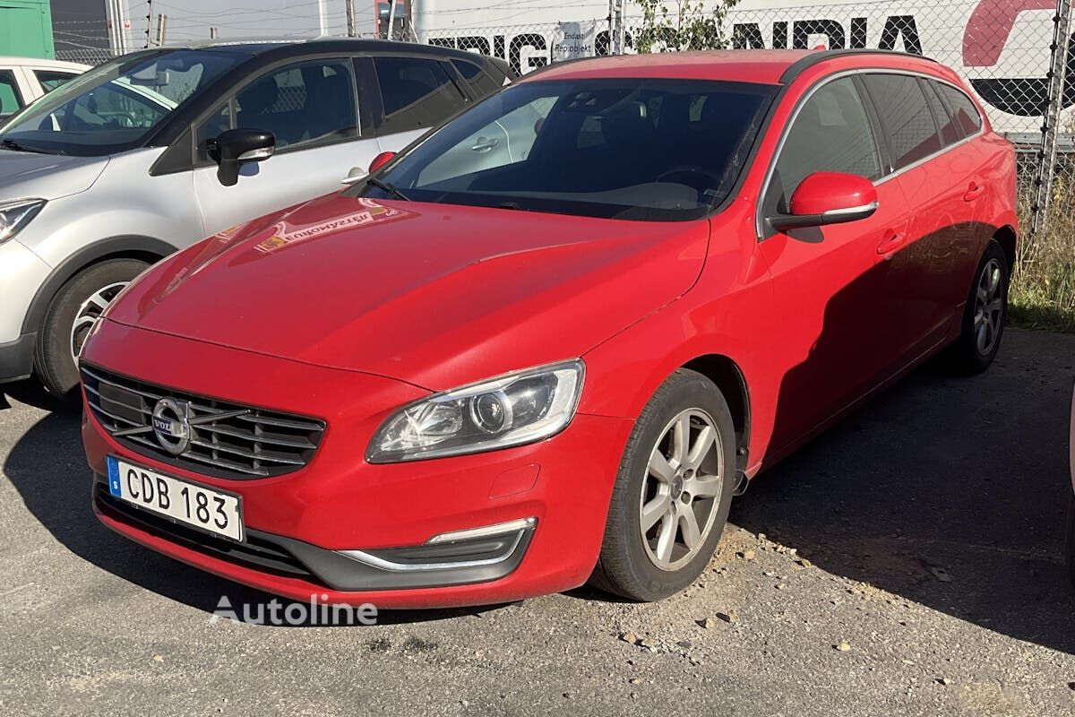 Prodaje se Volvo V60 karavan na aukciji