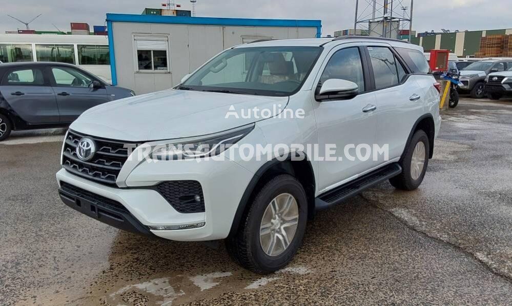 Toyota Fortuner terenac
